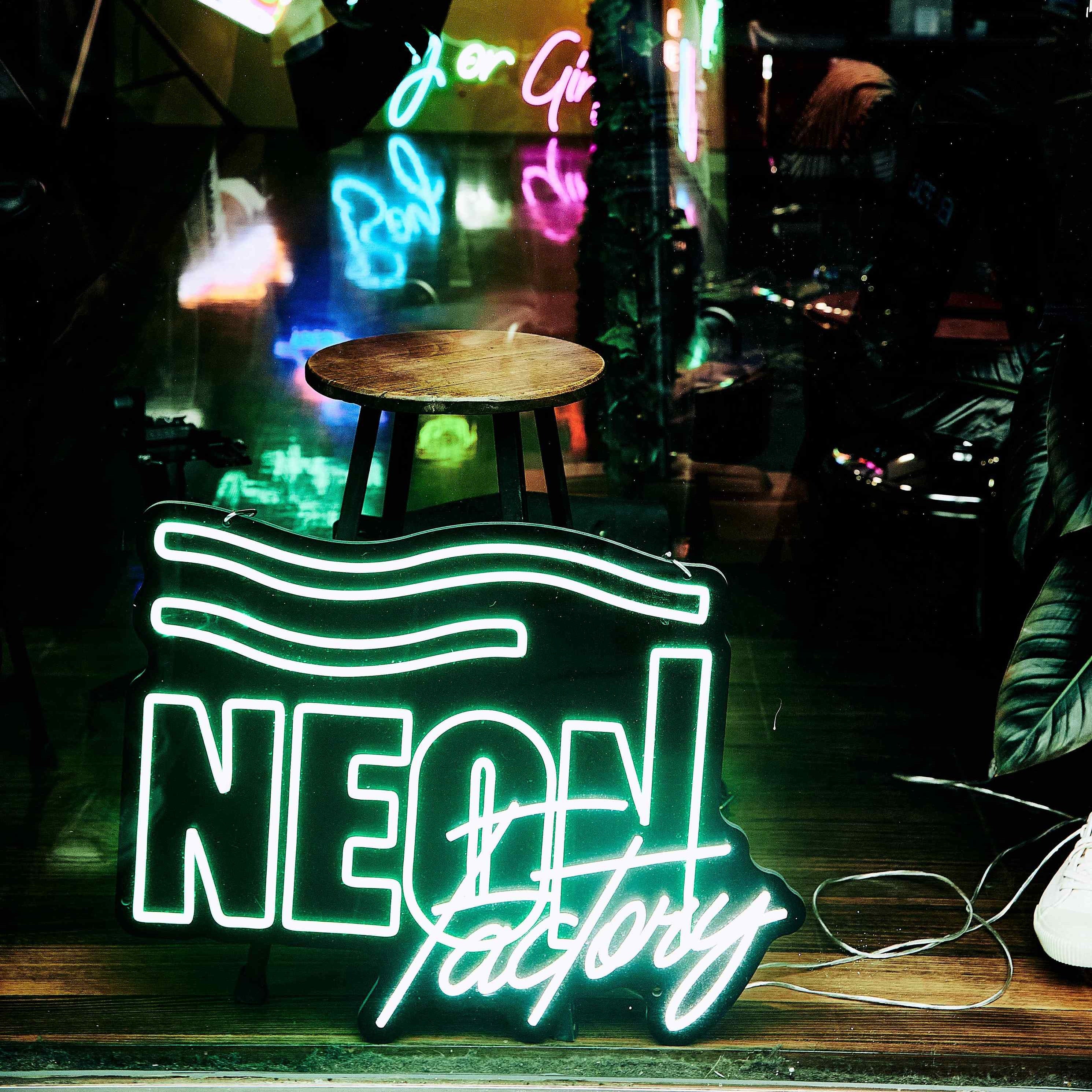 Custom Neon Signs – The Neon Factory
